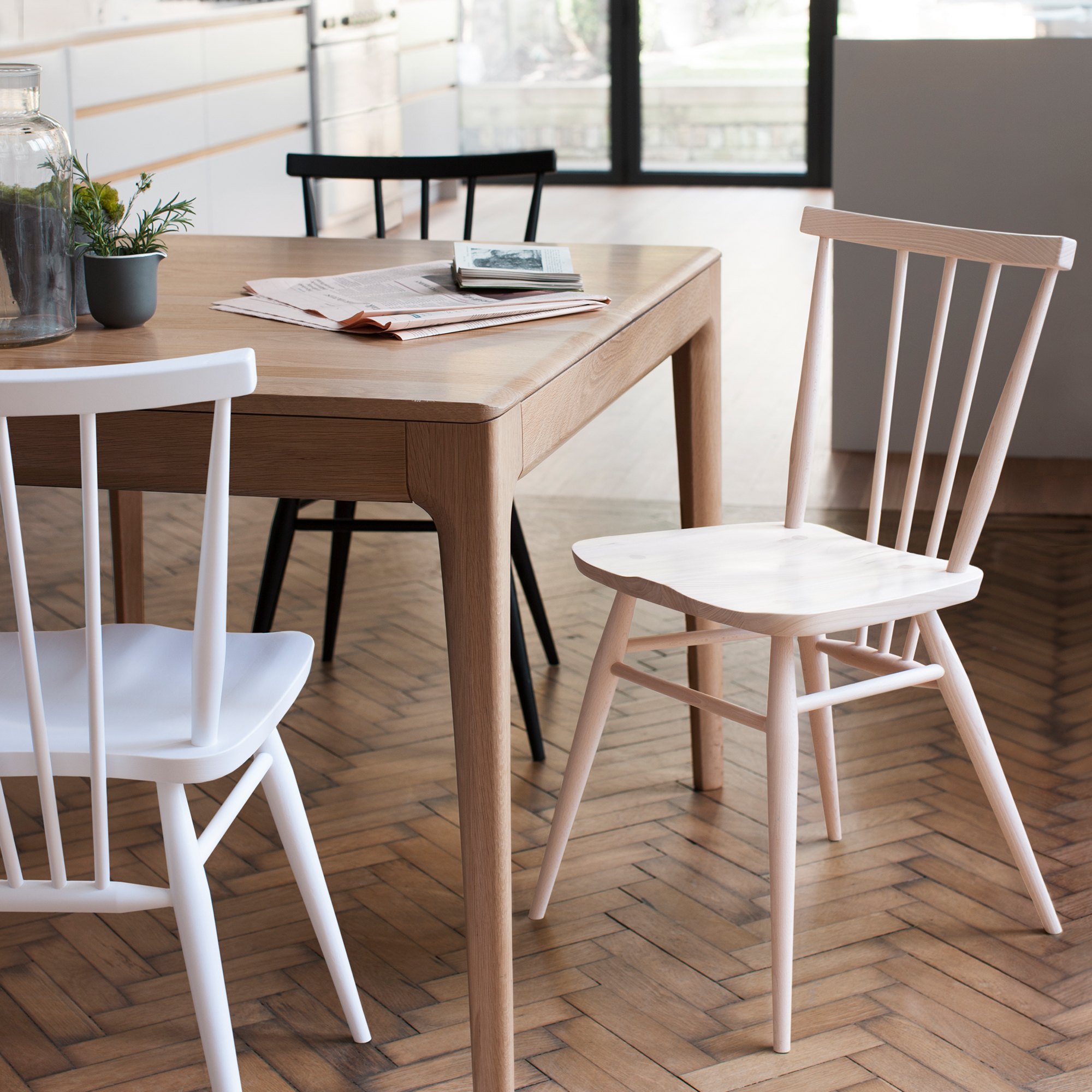 Ercol Romana Medium Extending Dining Table | Cookes Furniture