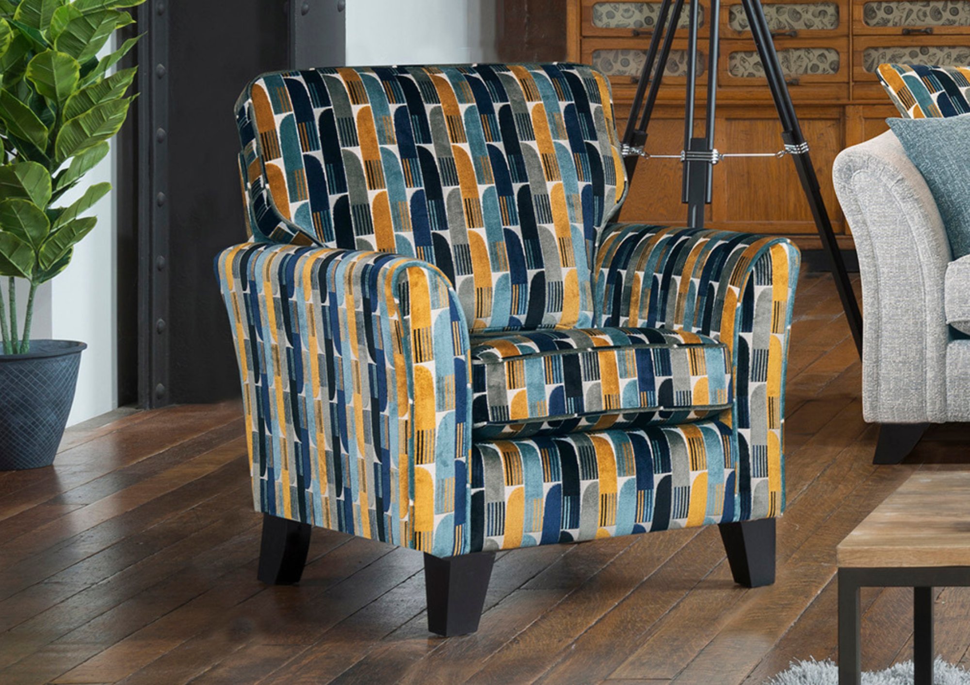 Elijah Accent Gallery Chair | Cookes Furniture