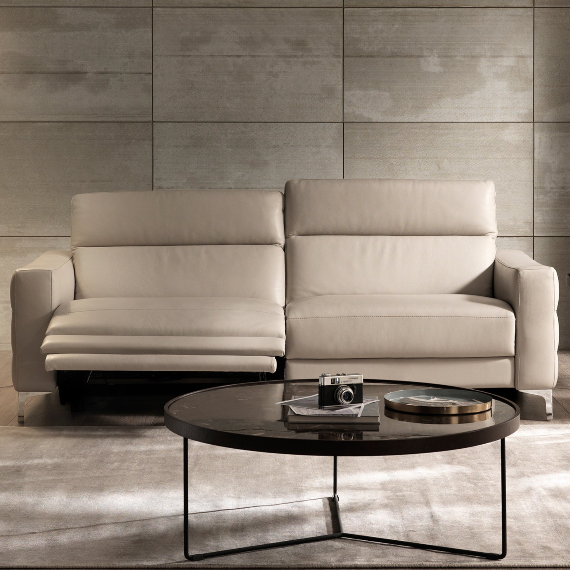 Natuzzi Editions Stima Large Recliner Sofa | Cookes Furniture