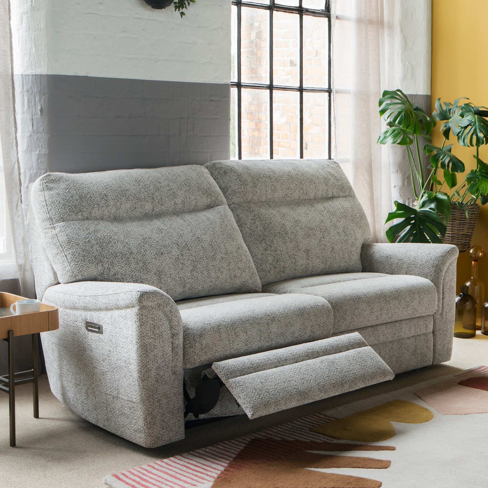 HUDSON NEW Parker Knoll Hudson Large 2 Seater Power Recliner | Cookes ...