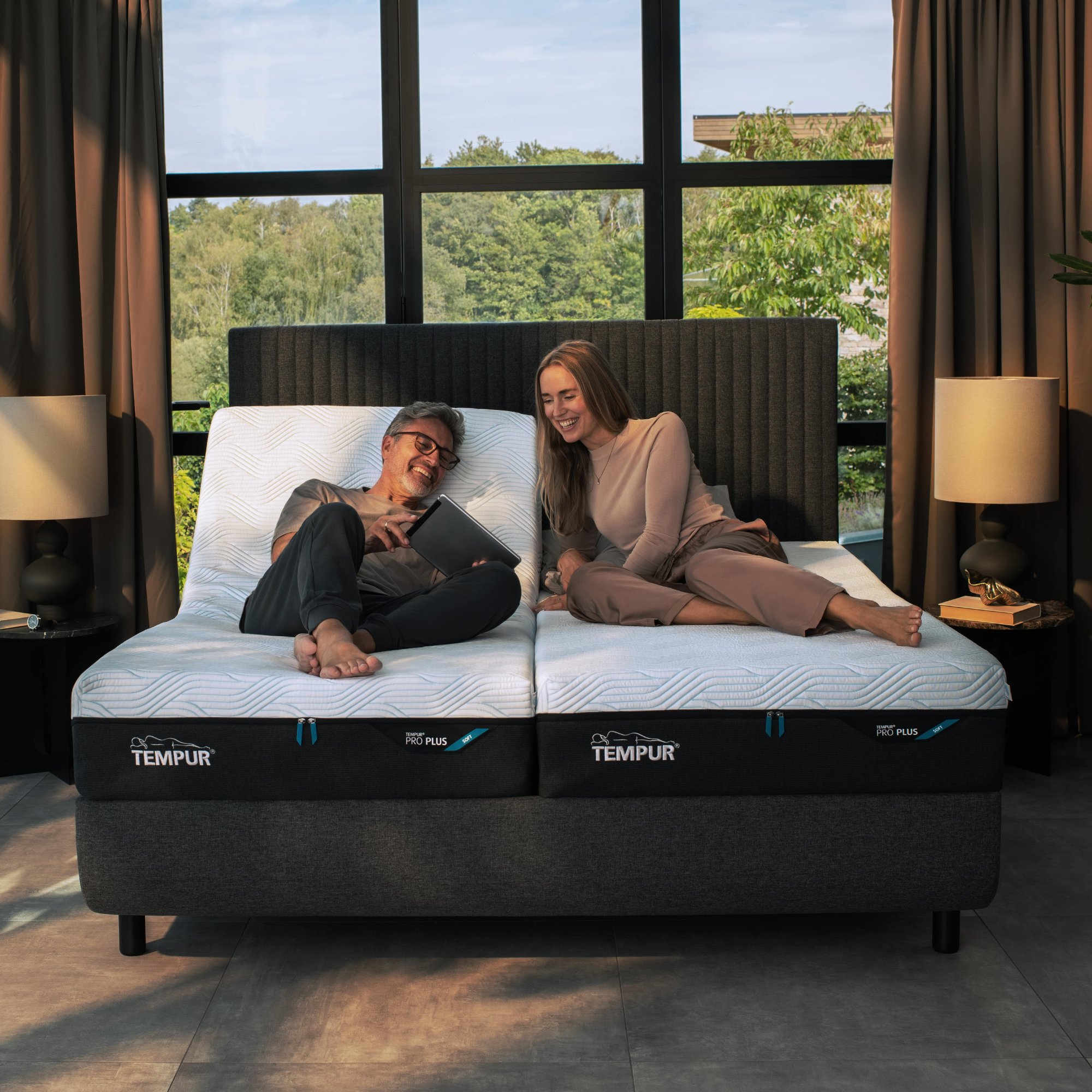 Tempur Arc Disc Adjustable Bed with Vertical Headboard – Dark Stone ...
