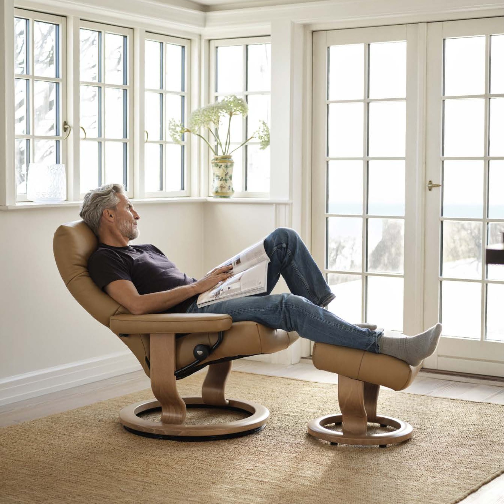 DAVID MEDIUM Stressless David Medium Chair & Stool Classic Base ...