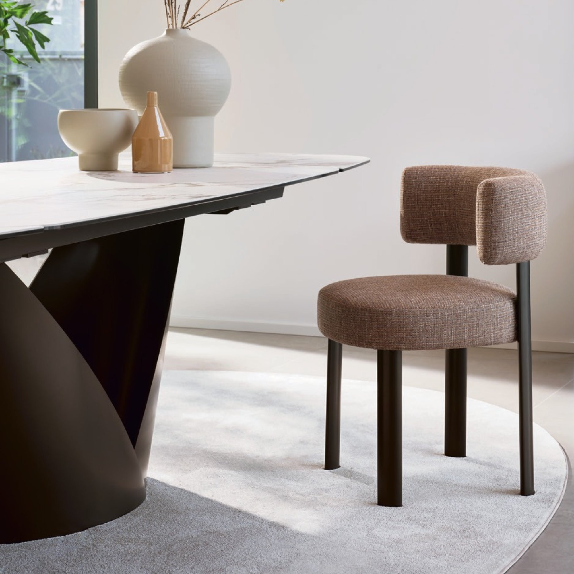 Calligaris Calla - Sculptural Centrepiece | Cookes Furniture