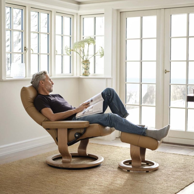 DAVID MEDIUM Stressless David Medium Chair & Stool Classic Base ...